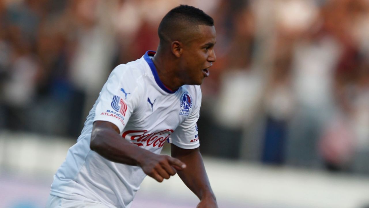 Óscar Salas saldría del retiro y ficharía con equipo del extranjero