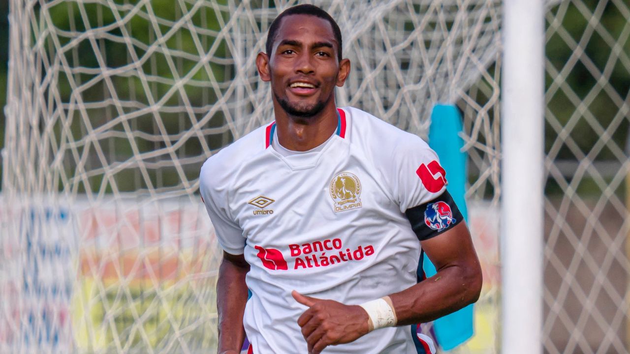 Jerry Bengtson alcanza récord histórico de goleo en Olimpia y en la ...