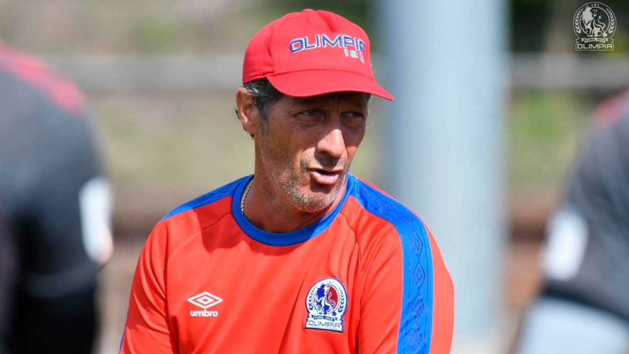 Pedro Troglio revela el futbolista de Olimpia el cual la cancha del ...