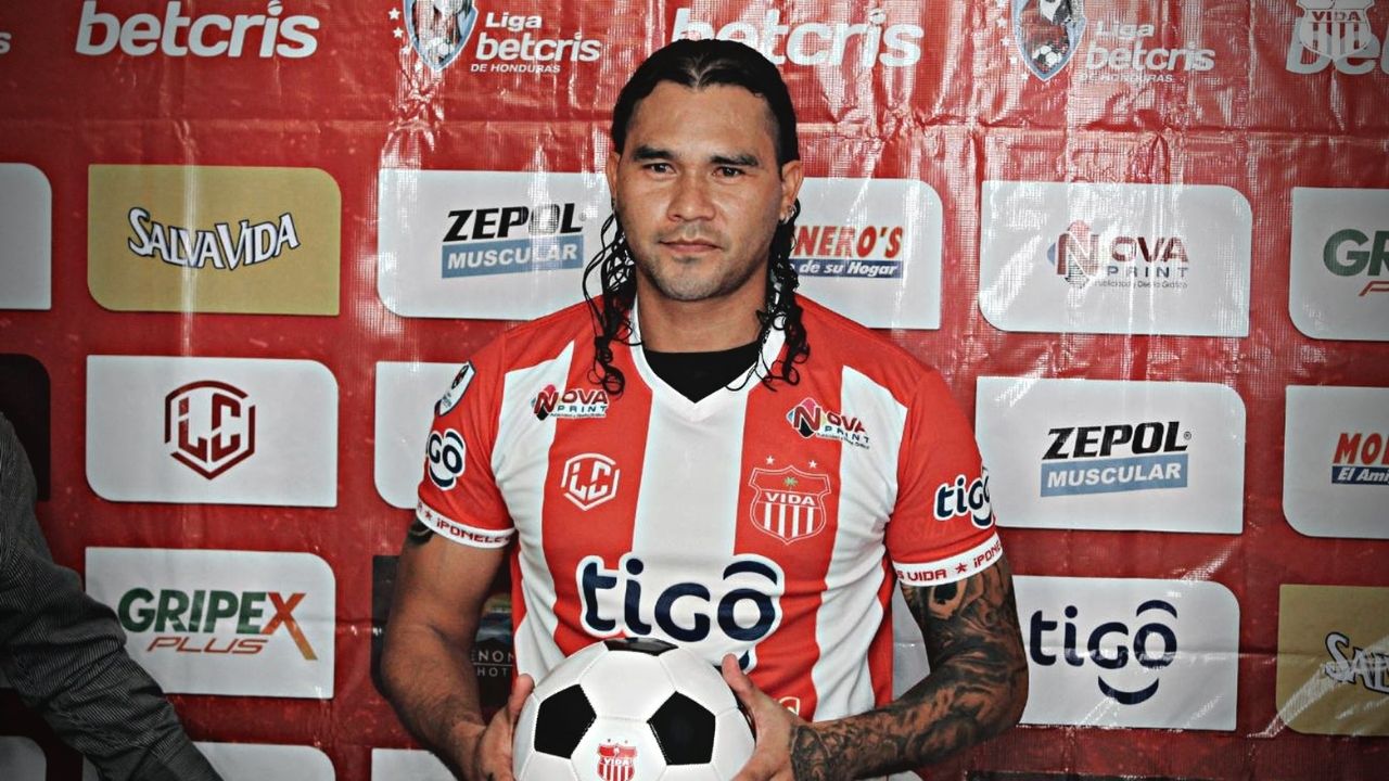 Vida con sorprendente anuncio sobre el futuro de Gullit Peña en el club