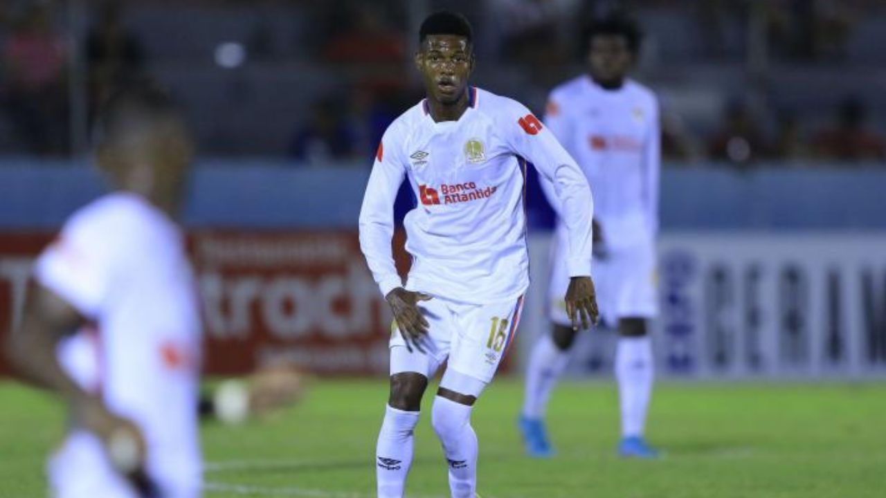 Julián Martínez y el pasado que nadie conocía previo a su llegada al ...