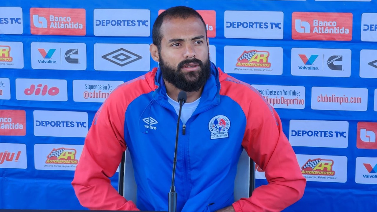 Edrick Menjívar revela lo que le dijo a Auzmendi antes del penal y ...