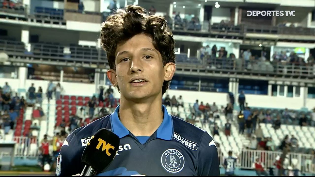 Hijo de Diego Vazquez revela lo que le dijo su padre tras debut goleador con Motagua