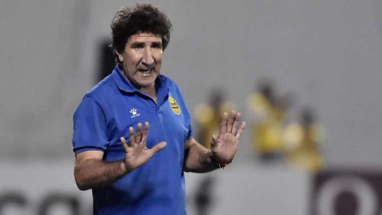Héctor Vargas se convertiría en nuevo entrenador de Real Sociedad para ...