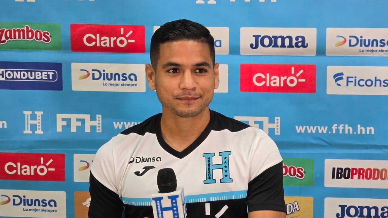 Carlos Pineda responde a quienes critican a los '4 fantásticos' del Olimpia