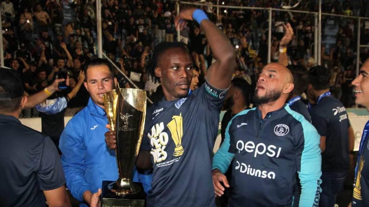 Rubilio Castillo confirma su futuro tras lograr el título 19 con el Motagua