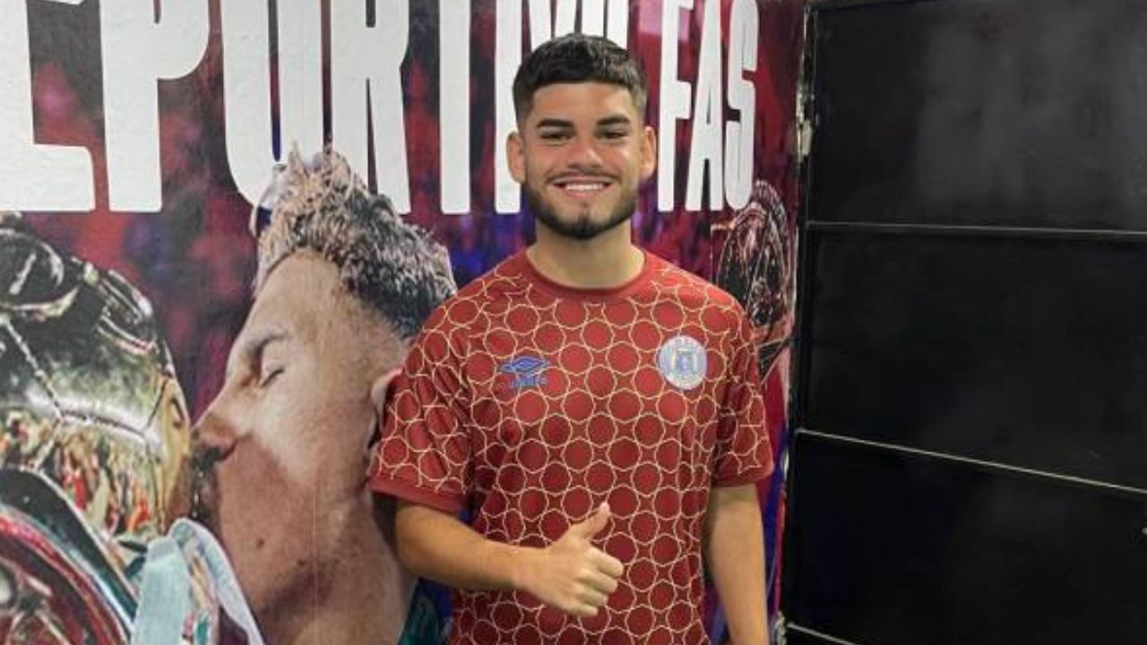 Bryan Santos formado con el Barcelona es nuevo jugador de club de El Salvador