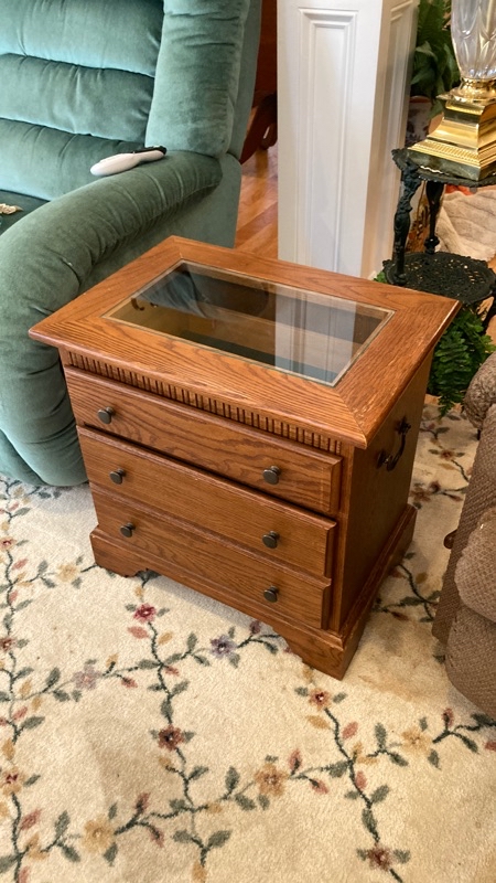 Estate of the late Betty Zane Roberson Hawkins Online Auction- Complete ...