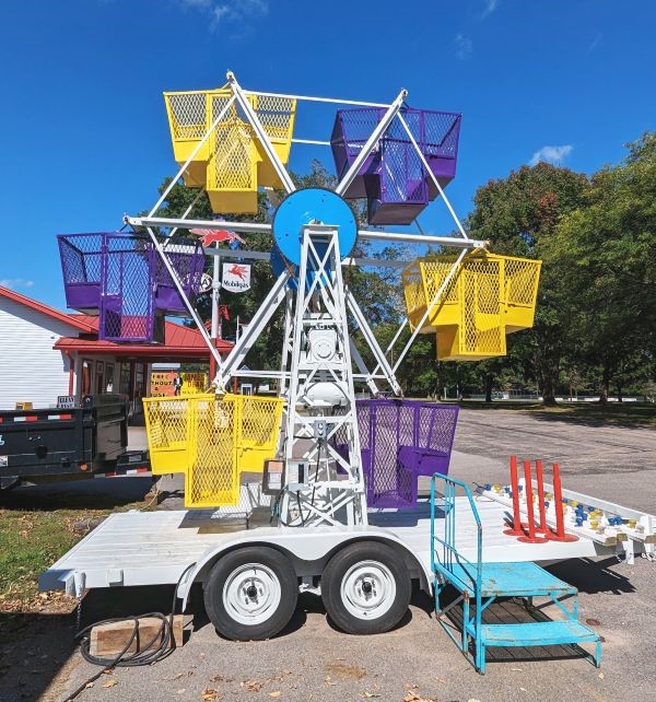 #23-1220 - Iola Old Car Show - Iola, Wisconsin- Wisconsin Surplus ...