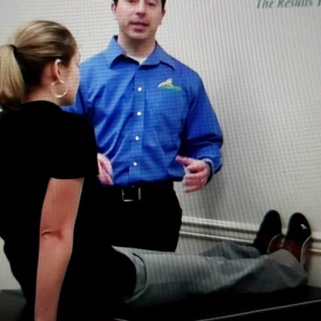 SLUMP Stretch, Feet Against Wall by 𝔻𝕖𝕤𝕖𝕣𝕥 𝔽𝕠𝕩🦊 🌟 - Exercise How-to ...