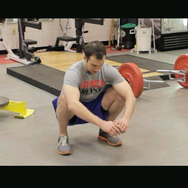 Low Squat Hold by Lacy H. - Exercise How-to - Skimble