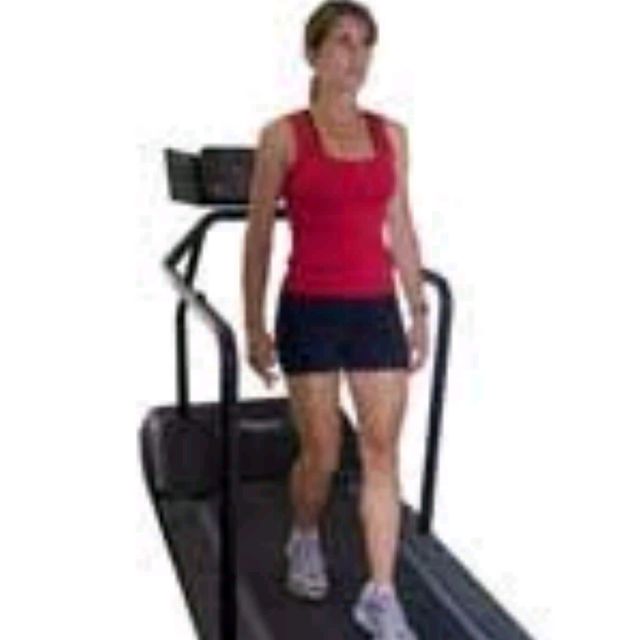 Running Backwards Threadmill by Daniel Arixi - Exercise How-to - Skimble