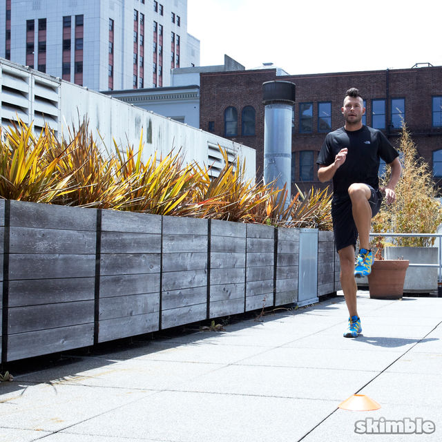 Jog Backwards - Comment faire de l'exercice - Skimble