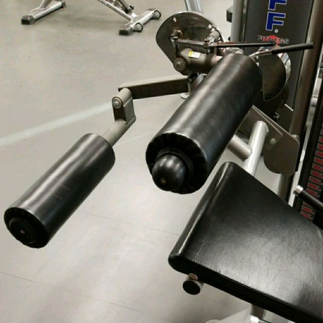 Leg Extension by Nathan Lochala - Exercise How-to - Skimble