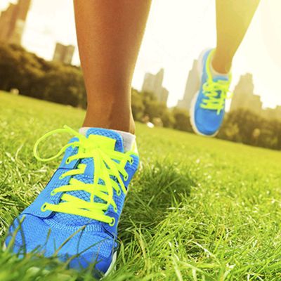 Push Up With Hot Hands - Exercise How-to - Workout Trainer by Skimble