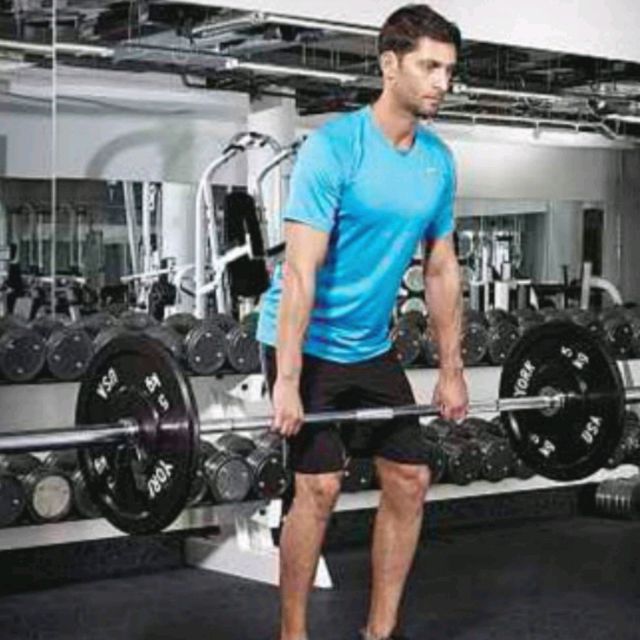 High Pull - Exercise How-to - Workout Trainer by Skimble