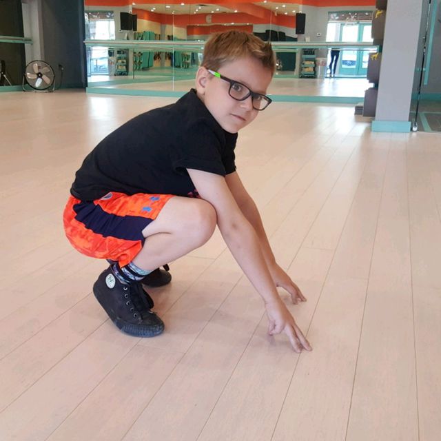 Half Burpee by Jordan Wardle - Exercise How-to - Skimble