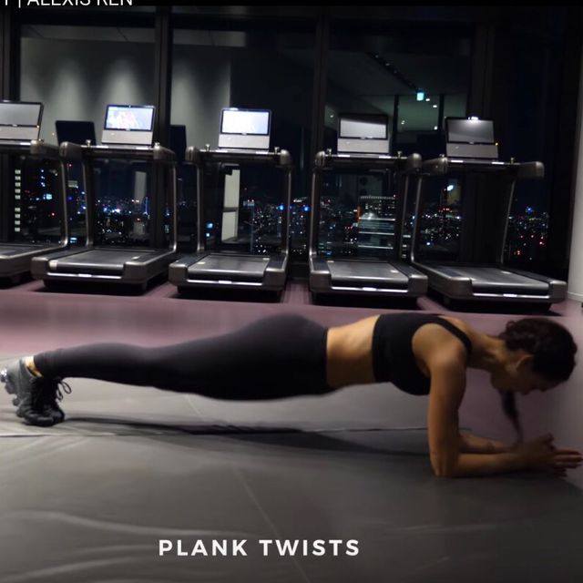 Plank Twists by Christine Markussen - Exercise How-to - Skimble