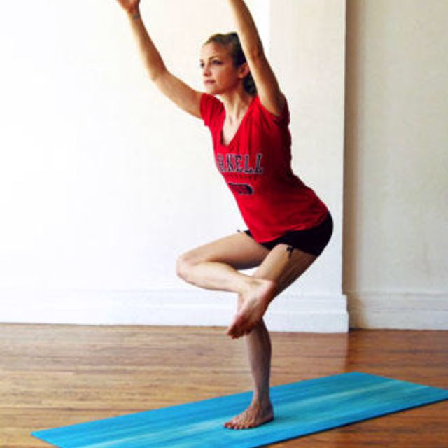 One Legged Chair Pose by 💖 P. - Exercise How-to - Skimble