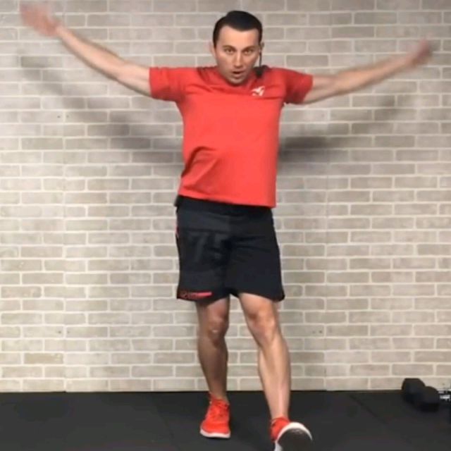Hamstring Circle Swings by Dennis Richardson - Exercise How-to - Skimble