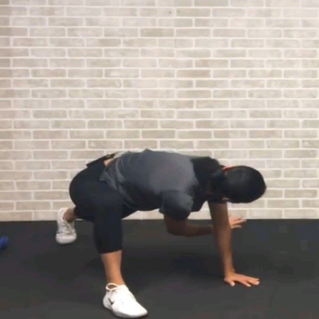 Multi-Planar Lunge & Twist by Dennis Richardson - Exercise How-to - Skimble