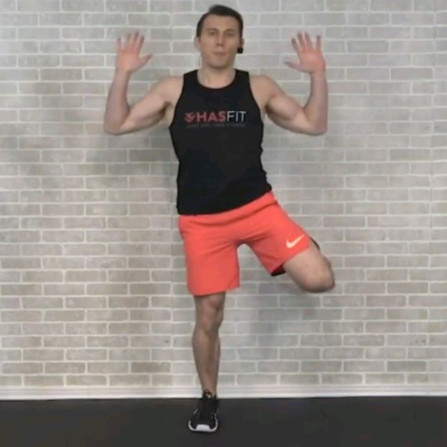 Butt Kick Pulldowns by Dennis Richardson - Exercise How-to - Skimble