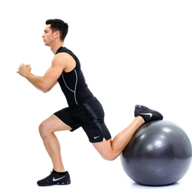 Legs - Stability Ball Squat by Saranyapong T. - Exercise How-to - Skimble