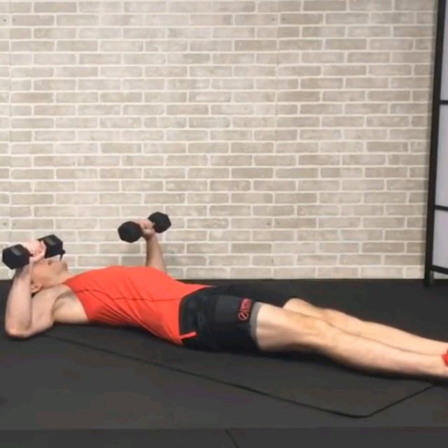 DB Alt Reach Crunch+Knee - Exercise How-to - Skimble