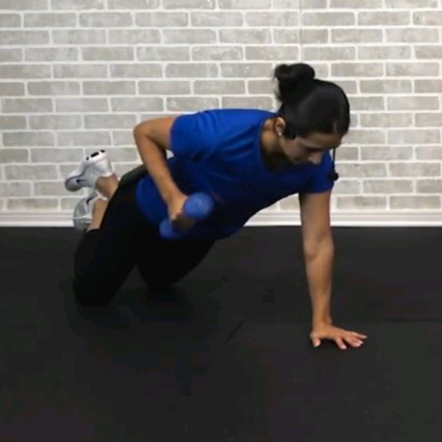 High Plank Tricep Kickbacks by Dennis Richardson - Exercise How-to ...