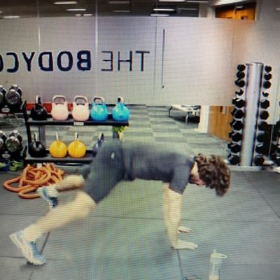 Spider Climbers - Exercise How-to - Workout Trainer by Skimble