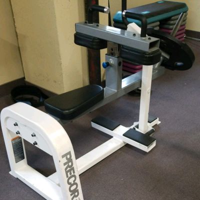Calf Press/leg Press Machine - Exercise How-to - Workout Trainer by Skimble
