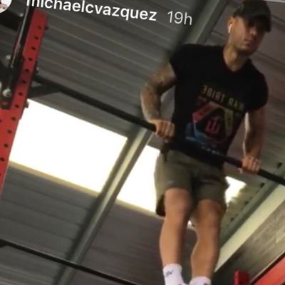 Elastic Band Kneeling Row by Daniel Hoover - Exercise How-to - Skimble