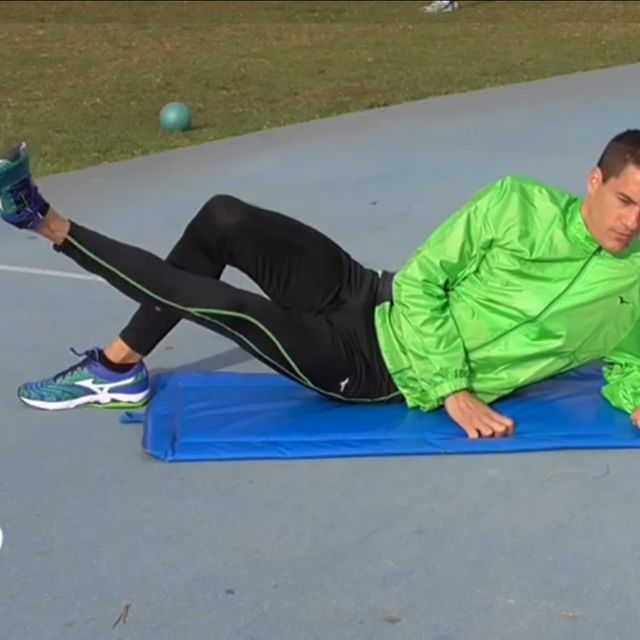 Abductor by Francisco M. - Exercise How-to - Skimble