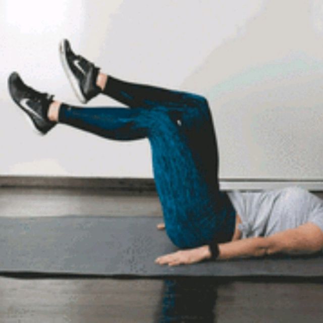 Heel Tap - Exercise How-to - Workout Trainer by Skimble