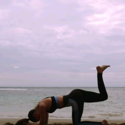 10 Minutes Butt Workout By Alexis Ren - Member Workout by Agnieszka ...