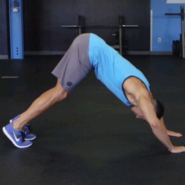 DIVEBOMBER PUSH-UPS - Exercise How-to - Workout Trainer by Skimble