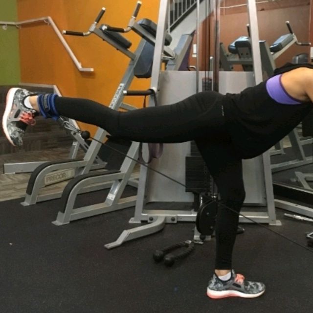 Glute Kickback by Xexu Lara - Ejercicio Cómo hacerlo - Skimble