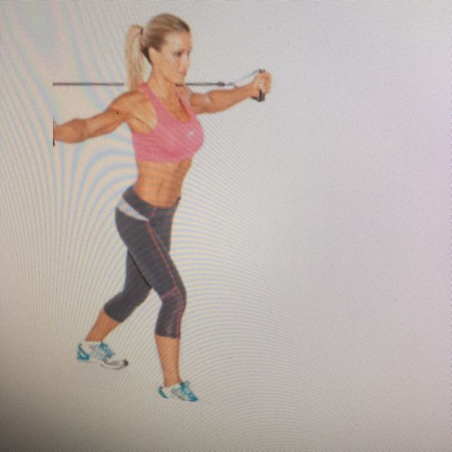 Alternating Chest Fly With Band by Grant X. - Exercise How-to - Skimble
