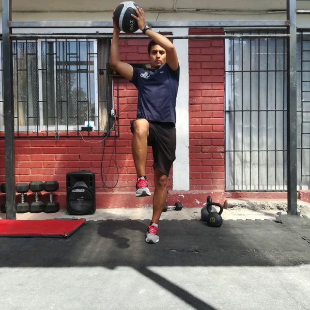 Leñador Unipodal - Exercise How-to - Workout Trainer by Skimble