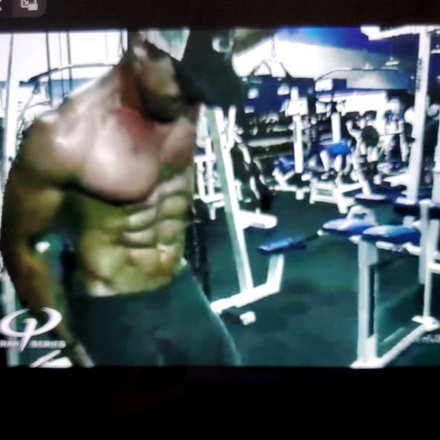 High To Low Cable Pull - Exercise How-to - Skimble