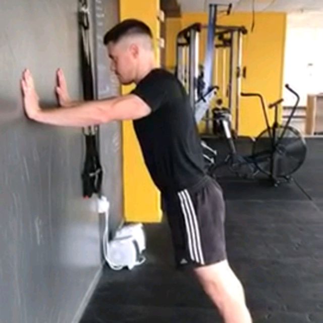 Scap Retractions/Protactions (Standing) by Elisabetta Bruno - Exercise ...