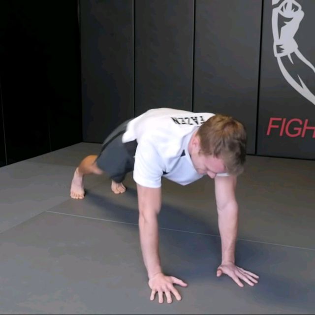 Hip Taps by Bernadette Cordeau - Exercise How-to - Skimble