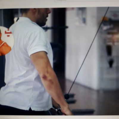 Puxada Vertical Supinada by Alexandre N. - Exercise How-to - Skimble