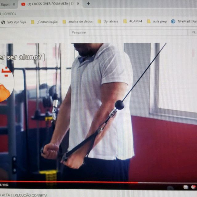 Cross Over Polia Alta by Alexandre N. - Exercise How-to - Skimble