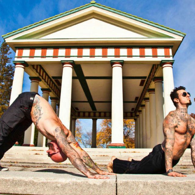 Downdog/updog Stretch by Maxx 💥. - Exercise How-to - Skimble