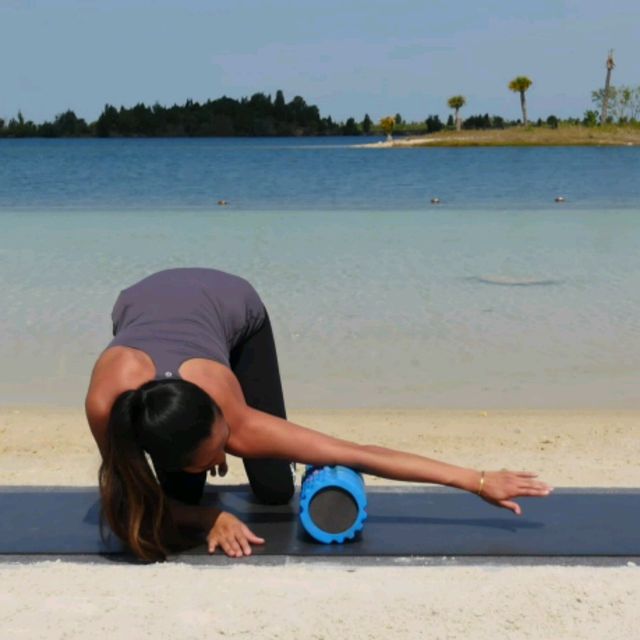 Bicep Roll par Bernadette Cordeau - Comment faire de l'exercice - Skimble