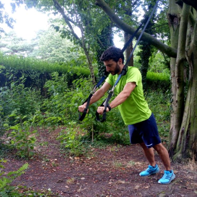 Asymmetric Push Up by Miguel Gisbert - Exercise How-to - Skimble