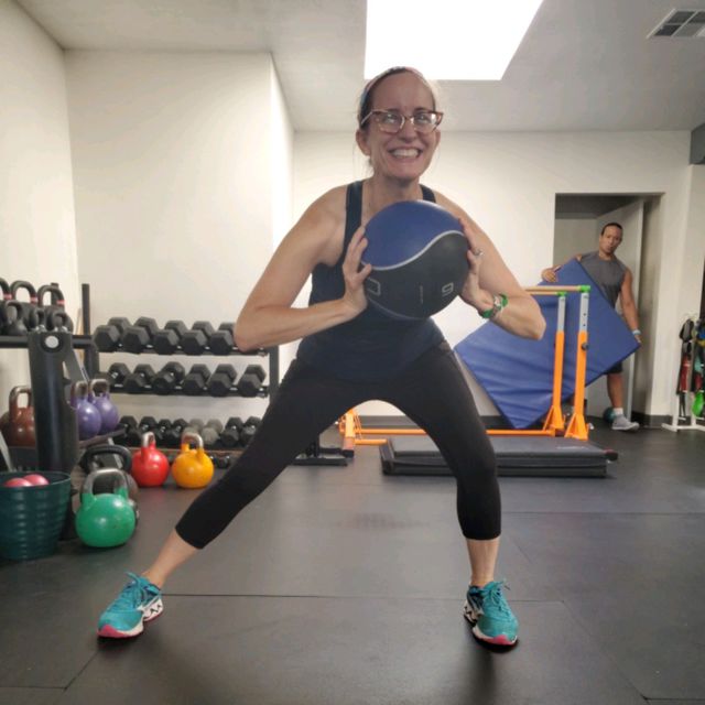 MB Side Lunge by Juan Paolo Galvez - Exercise How-to - Skimble