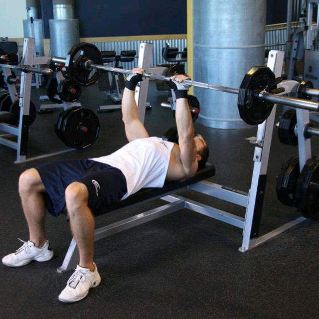 Close Grip Bench Press by Aaron Austin - Exercise How-to - Skimble