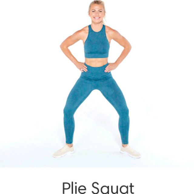 Plie Squat, Heels Together ,toes Out by 𝔻𝕖𝕤𝕖𝕣𝕥 𝔽𝕠𝕩🦊 🌟 - Exercise How-to ...